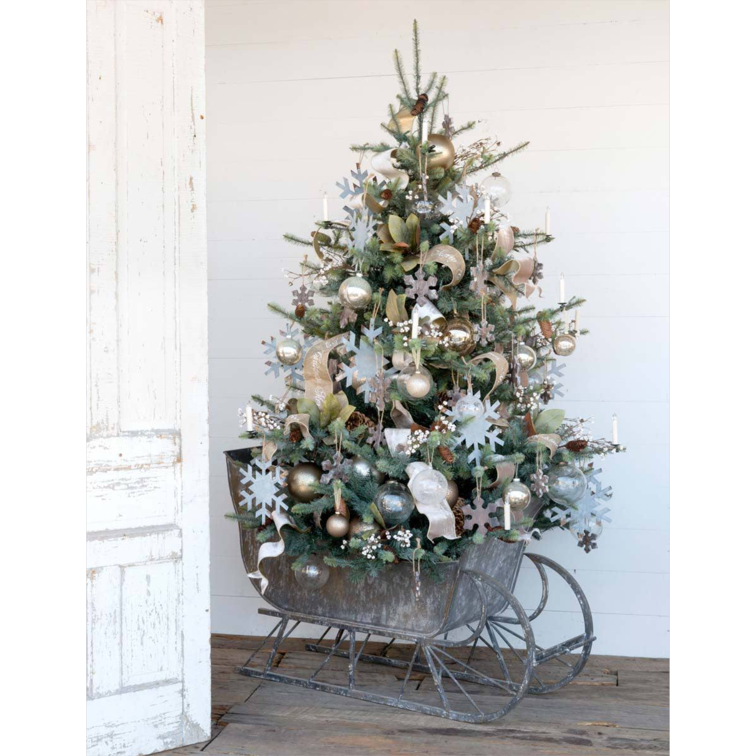 Rustic Metal Christmas Sleigh – Rust & Cinder